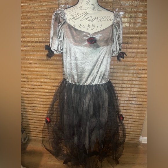 Other | Gothic Prom Queen Halloween Costume Zombie Size L Dress Only ...